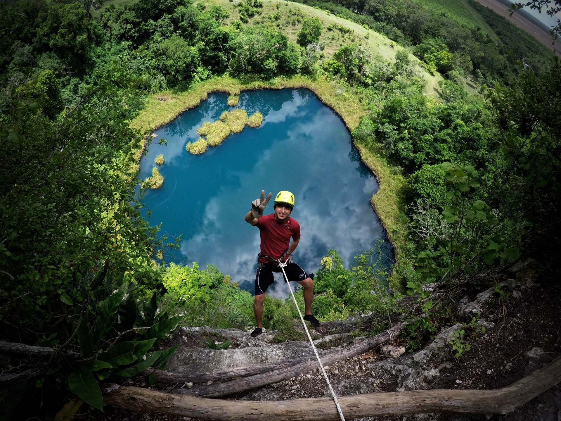 Cenote del Cocodrilo Dorado, ecoturismo y aventura - Escapadas por ...